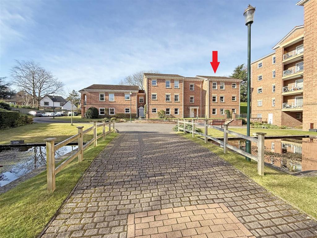 Sandringham Court, Porthill, Shrewsbury 2 bed apartment for sale - £350,000