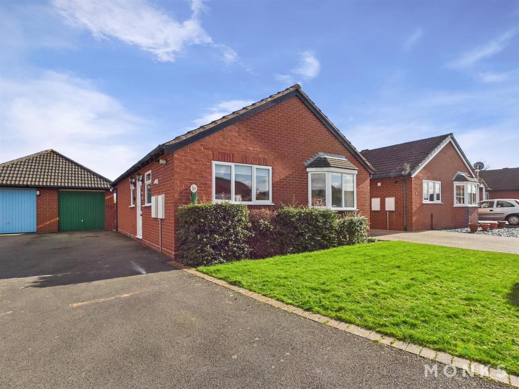 Arden Close, Wem, Shrewsbury 2 bed detached bungalow for sale - £199,950