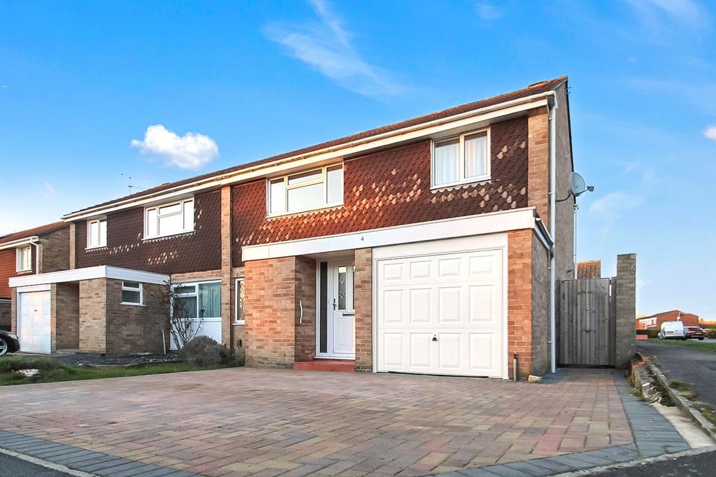Fanstones Road, Eldene, Swindon... 4 bed semi-detached house for sale ...