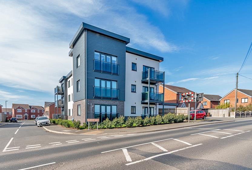 Prairie Court, Walsall WS9 2 bed flat - £175,000
