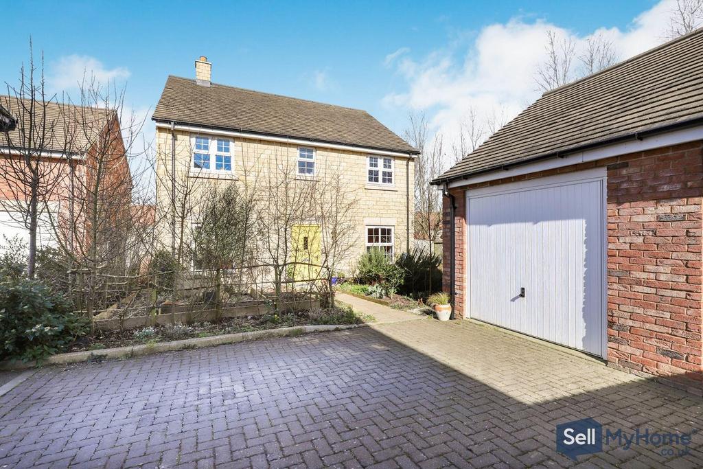 Begy Gardens, Greetham, Oakham 4 bed detached house - £500,000