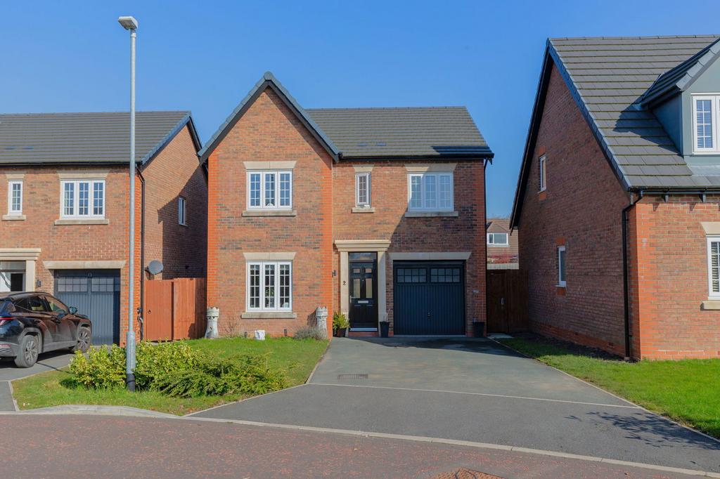 Elm Place, Preston PR4 4 bed detached house - £325,000