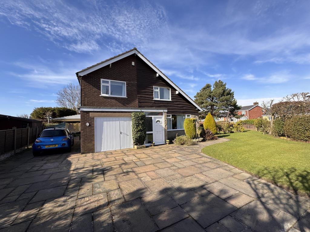 Charles Close, Hesketh Bank 4 bed detached house - £360,000