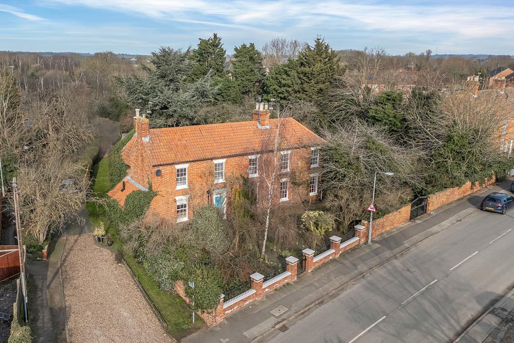 Main Street, Balderton, Newark 4 bed detached house for sale - £700,000
