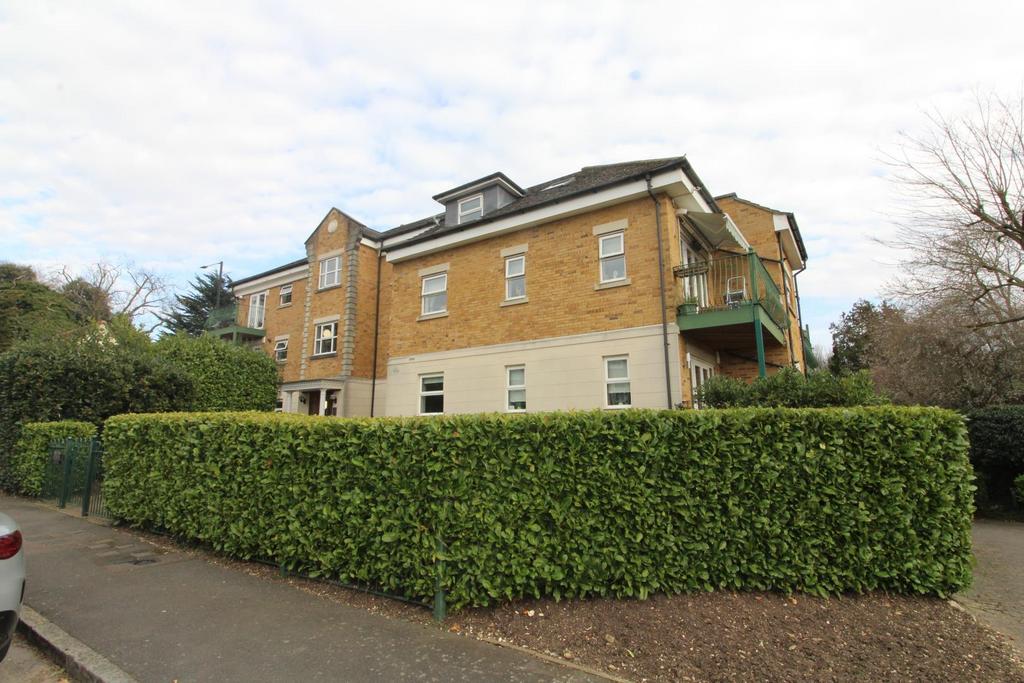 The Ridgeway Enfield 2 bed flat - £2,000 pcm (£462 pw)