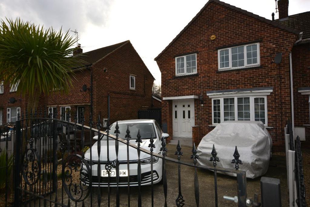 Station Avenue, Ranskill, Retford 3 bed terraced house - £850 pcm (£196 pw)