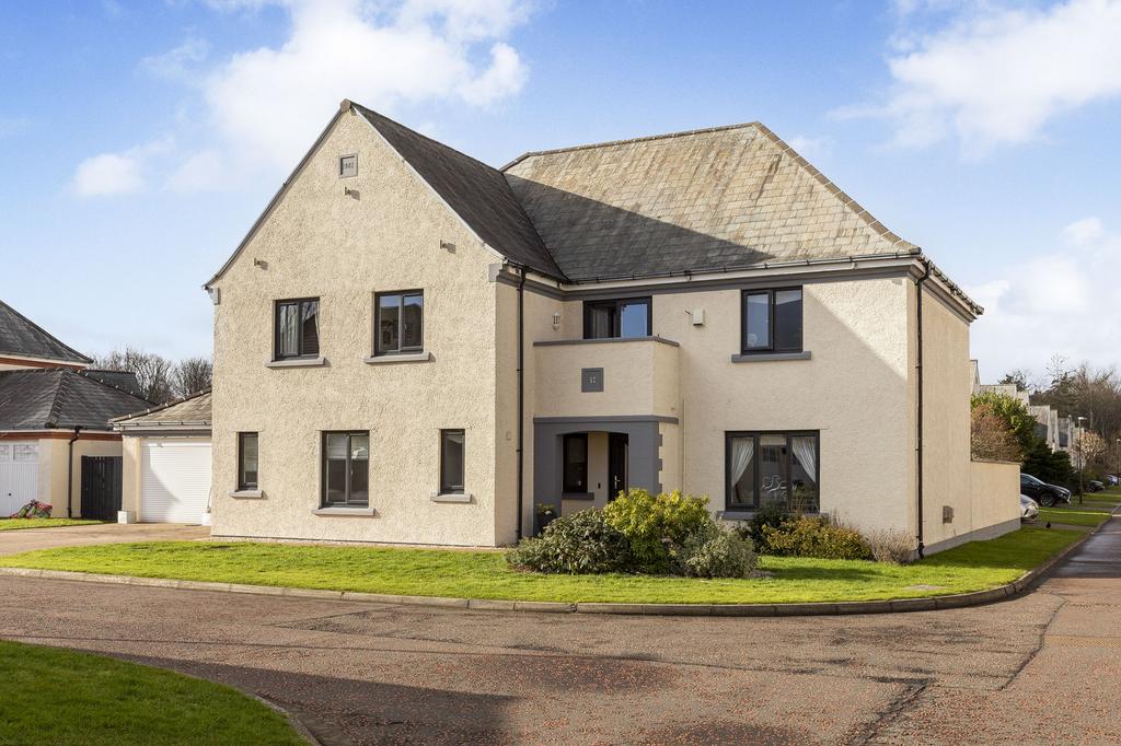 17 Leslie Way, Dunbar, EH42 1GP 5 bed detached house - £610,000