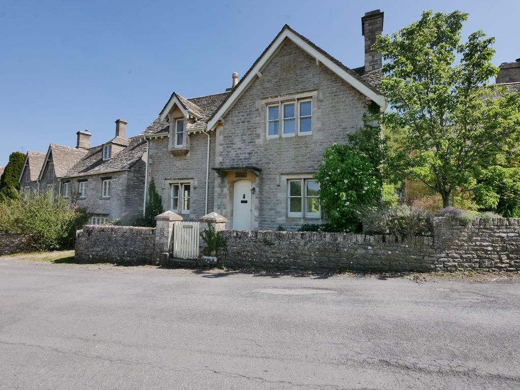 Miserden, Stroud 3 bed detached house - £1,850 pcm (£427 pw)