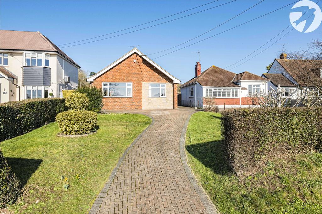 Top Dartford Road, Hextable, Kent, BR8 2 bed bungalow for sale - £475,000