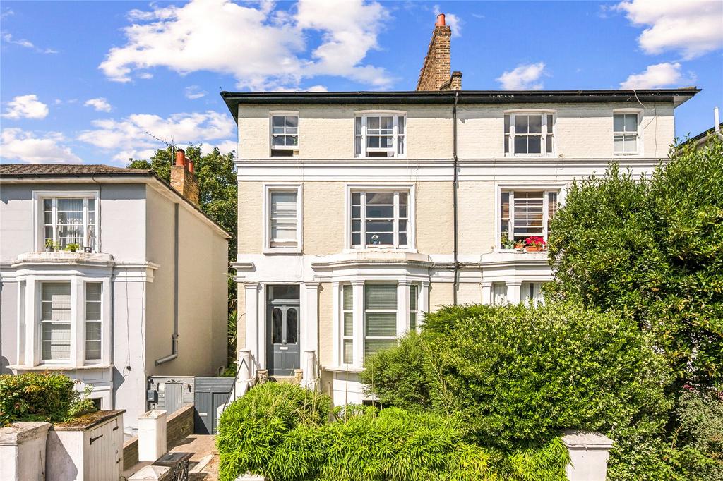 Stowe Road, London, W12 2 bed apartment for sale - £625,000