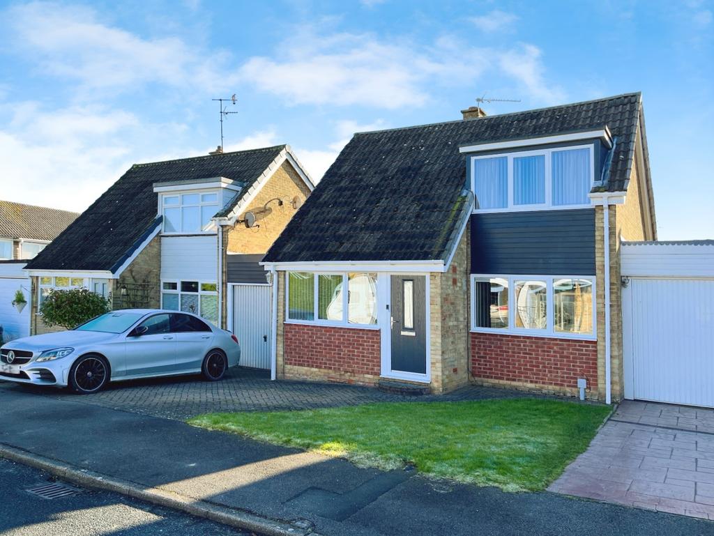 Alexandra Drive, Beverley, HU17 8PG 4 bed link detached house for sale ...