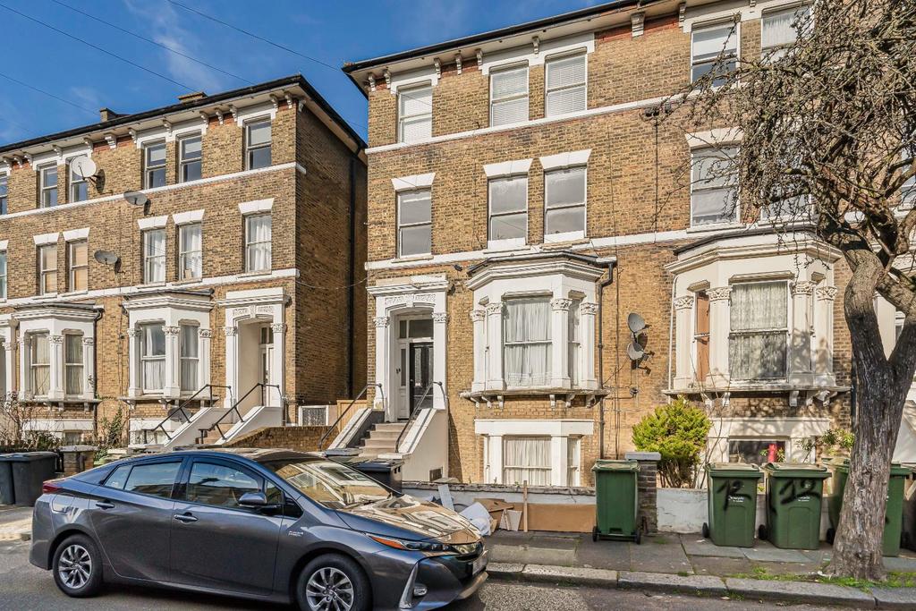 Penford Street, SE5 9JA 1 bed flat - £1,525 pcm (£352 pw)