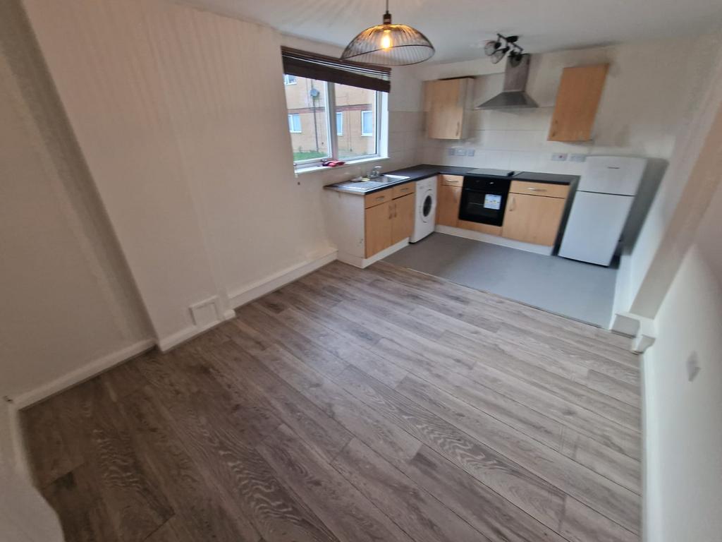 Milliners Court, Milliners Way... 1 bed ground floor flat - £875 pcm (£ ...