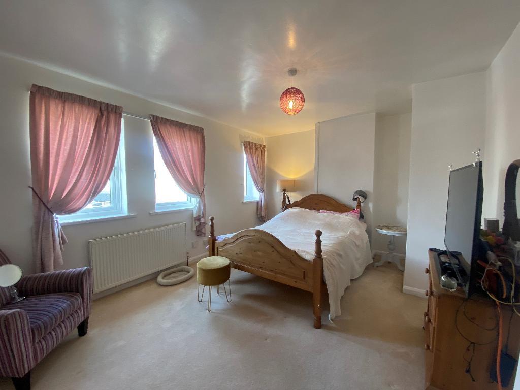 Rosedale Grove, Hull, HU5 5BX 2 bed terraced house - £110,000