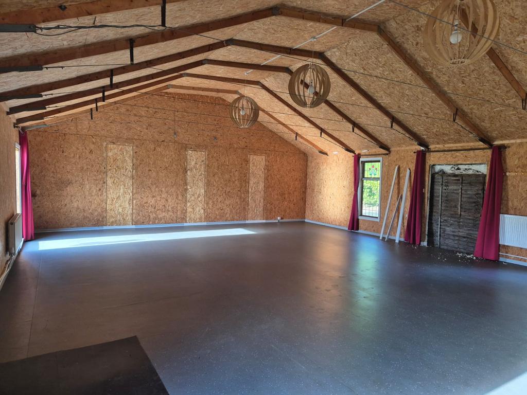 Redricks Lane, Sawbridgeworth CM21 Mixed use to rent