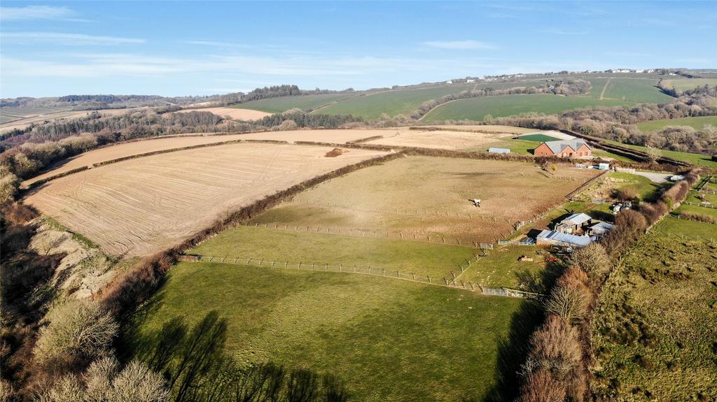 Highford Farm, Higher Clovelly... 3 bed equestrian property - £435,000