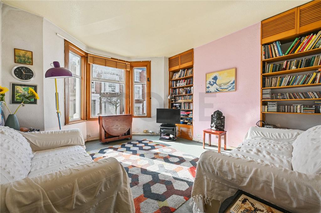 Cotleigh Road, West Hampstead... 2 bed apartment for sale - £320,000