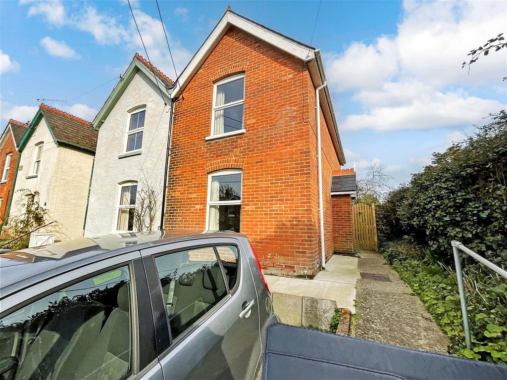 Middleton, Freshwater, Isle of Wight 3 bed semi-detached house for sale ...