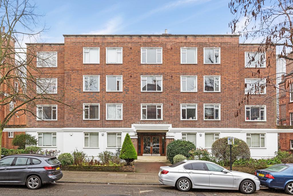 Springfield Court, Eton Avenue 3 bed flat - £4,000 pcm (£923 pw)