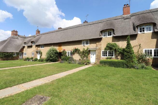 Main Street, Rugby CV23 3 bed cottage for sale - £465,000