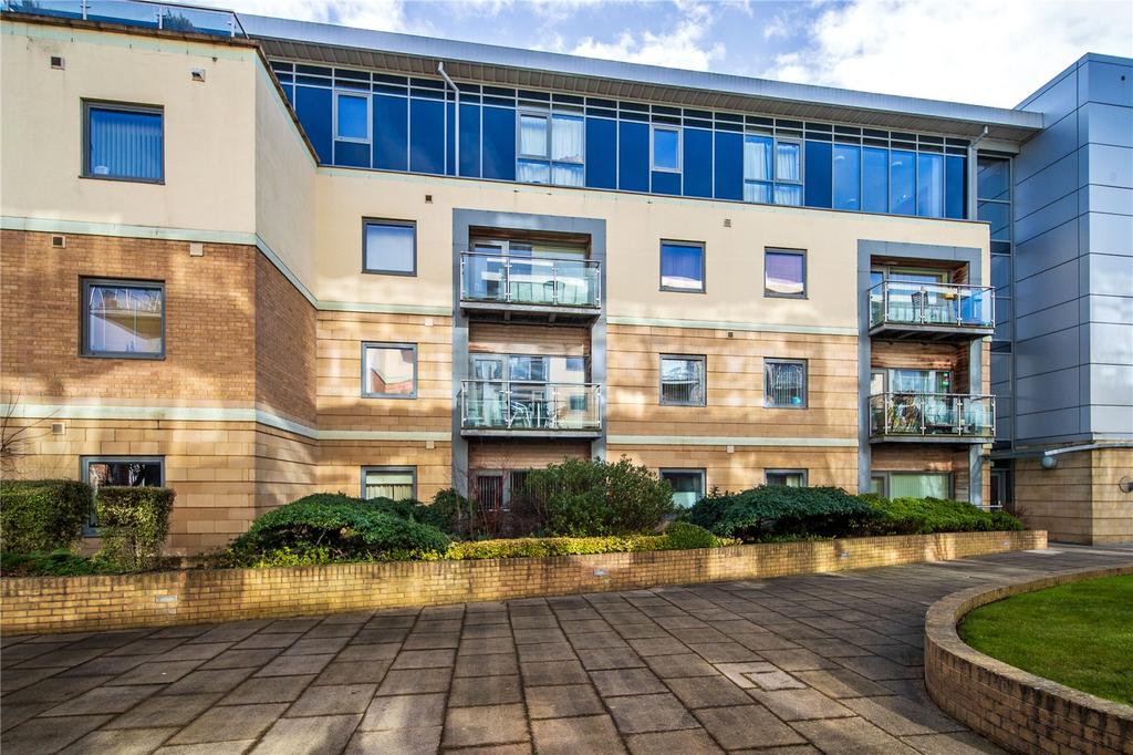 Grove Park Oval, Gosforth, NE3 1 bed apartment - £175,000
