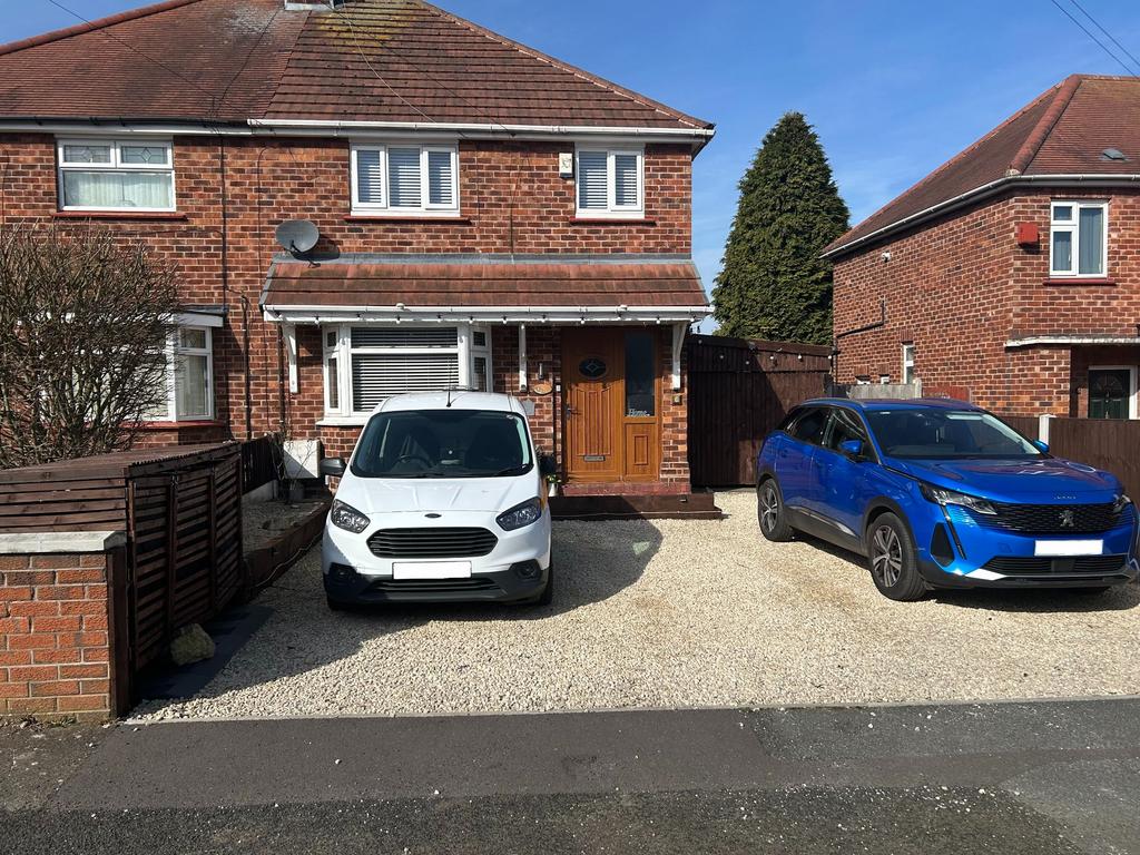 Arderne Avenue, Crewe 3 bed semi-detached house - £180,000