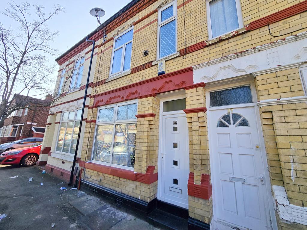 Longden Road, Longsight 2 bed terraced house for sale - £190,000