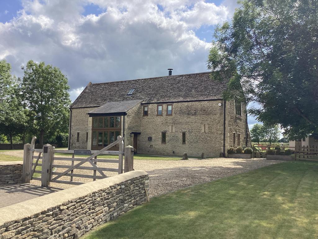 The Street, Castle Eaton, Wiltshire, SN6 3 bed detached house for sale ...
