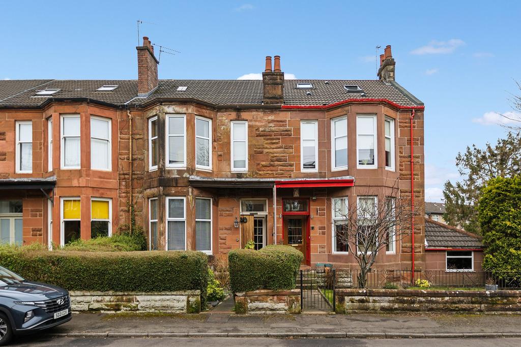 Corrie Grove, Muirend, G44 4 bed end of terrace house - £410,000