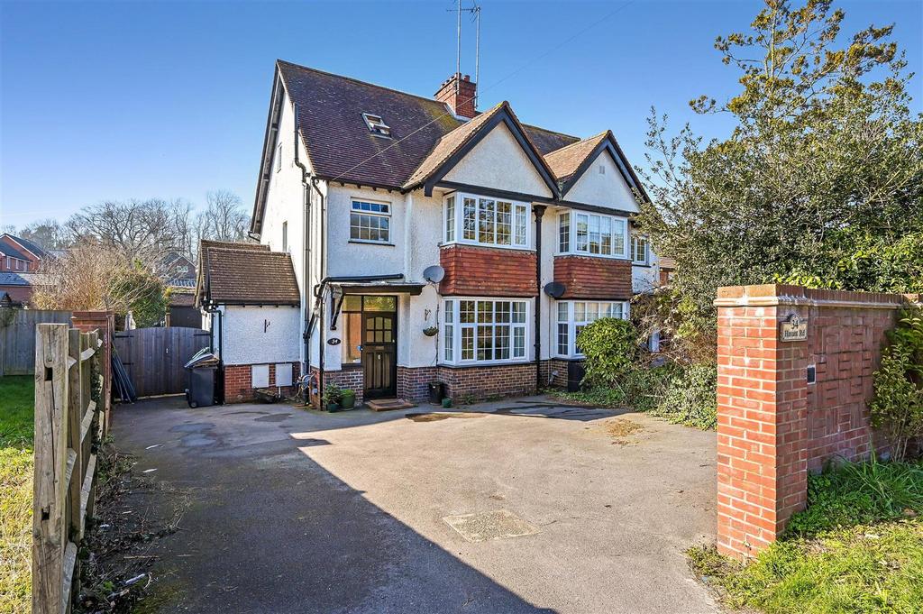 Horndean, Hampshire 4 bed semi-detached house for sale - £500,000