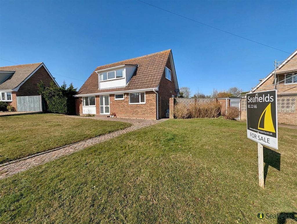 Caws Avenue, Seaview, PO34 5JX 3 bed detached house - £425,000
