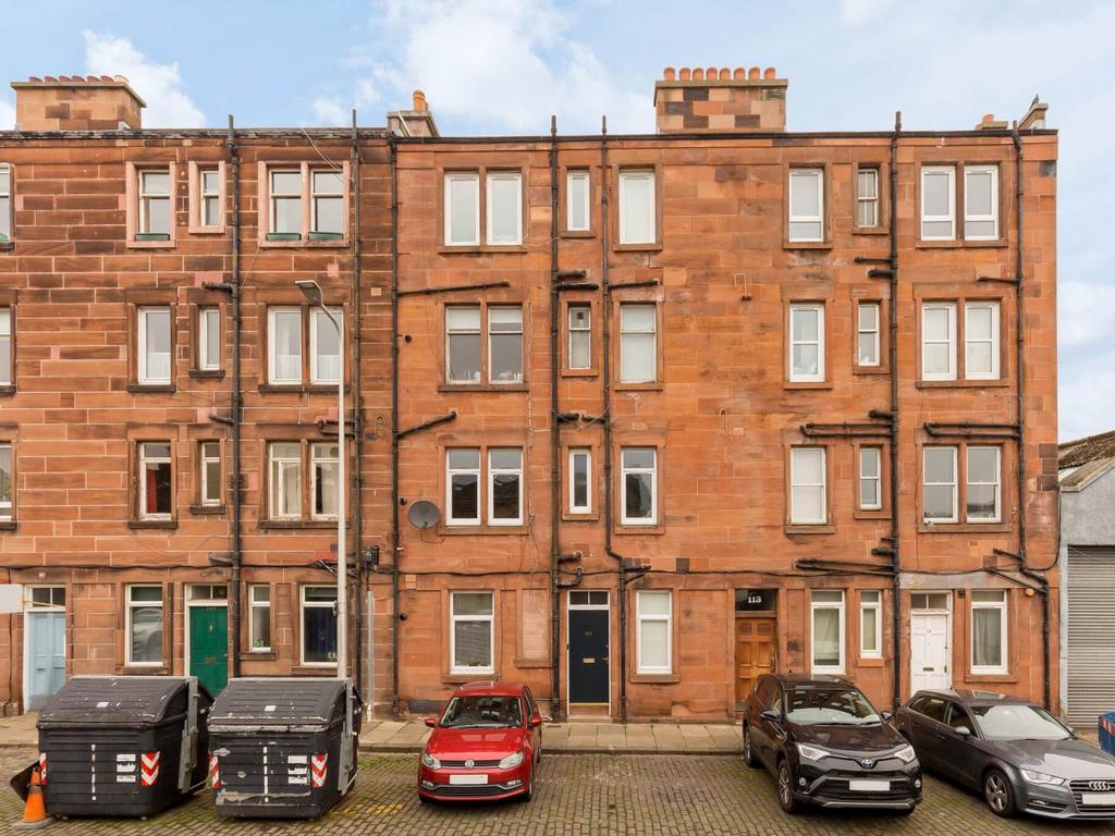 Pitt Street, Leith, Edinburgh 1 bed flat - £925 pcm (£213 pw)