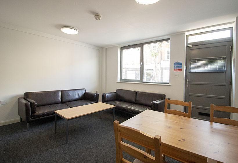 164 Mansfield Road, NOTTINGHAM NG1 3HW 5 bed maisonette to rent - £ ...