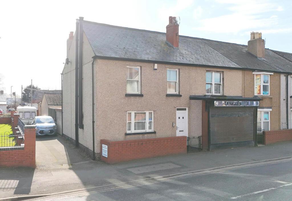 Vale Road, Rhyl, Denbighshire, LL18 2BY 3 bed end of terrace house - £ ...