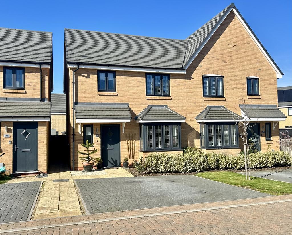 Shire Way, Witchford, Ely 3 bed semi-detached house for sale - £325,000