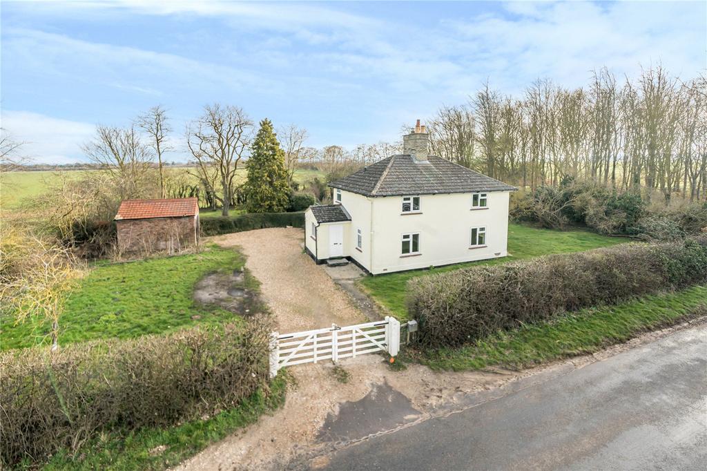Hall Farm, Newmarket, Suffolk, CB8 3 bed detached house - £549,000