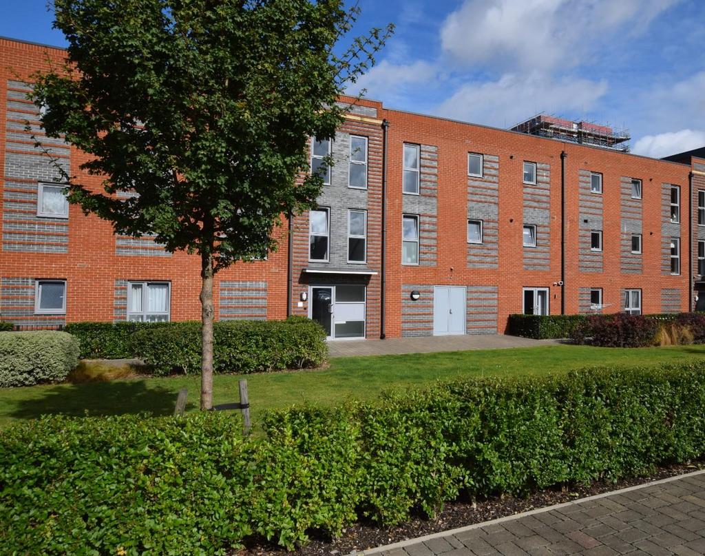 Meridian Way, Southampton 2 bed apartment - £200,000