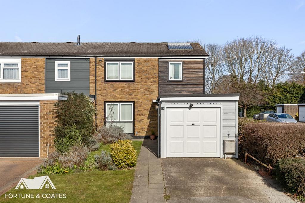 The Maples, Harlow 3 bed end of terrace house - £350,000