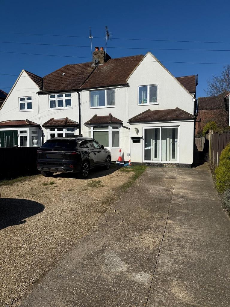 Lavinia Avenue, Watford, WD25 2 bed ground floor flat for sale - £359,500