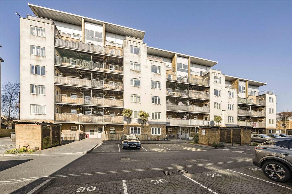 Primrose Place, Isleworth 1 bed apartment for sale - £295,000