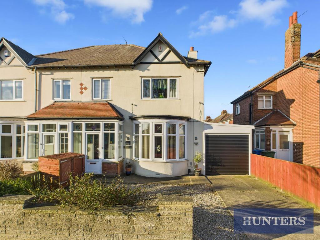 Queensgate 4 bed semi-detached house - £290,000