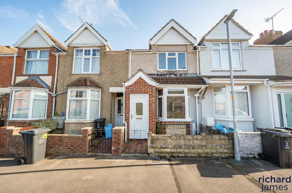 Drew Street, Rodbourne, Swindon, SN2 2 bed terraced house for sale - £220,000