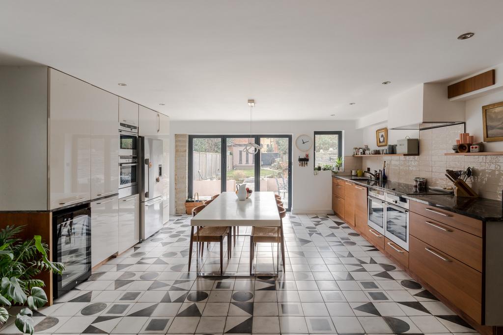 Clova Road, London E7 5 bed semi-detached house for sale - £1,200,000