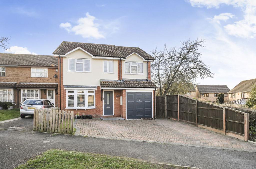 Butler Way, Bedford 4 bed detached house for sale - £500,000