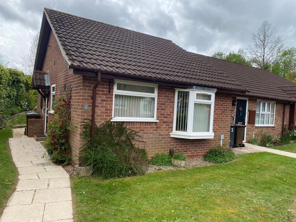 Hartlebury Close, Dorridge, B93 1 bed bungalow for sale - £230,000