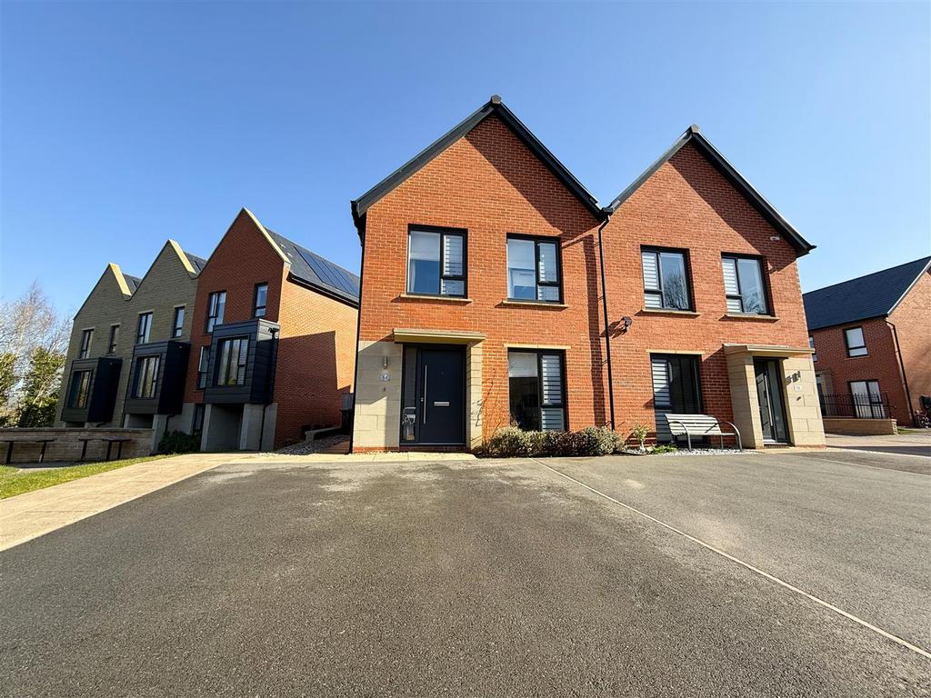 Linnet Way, Stannington, S6 3 bed semi-detached house for sale - £375,000