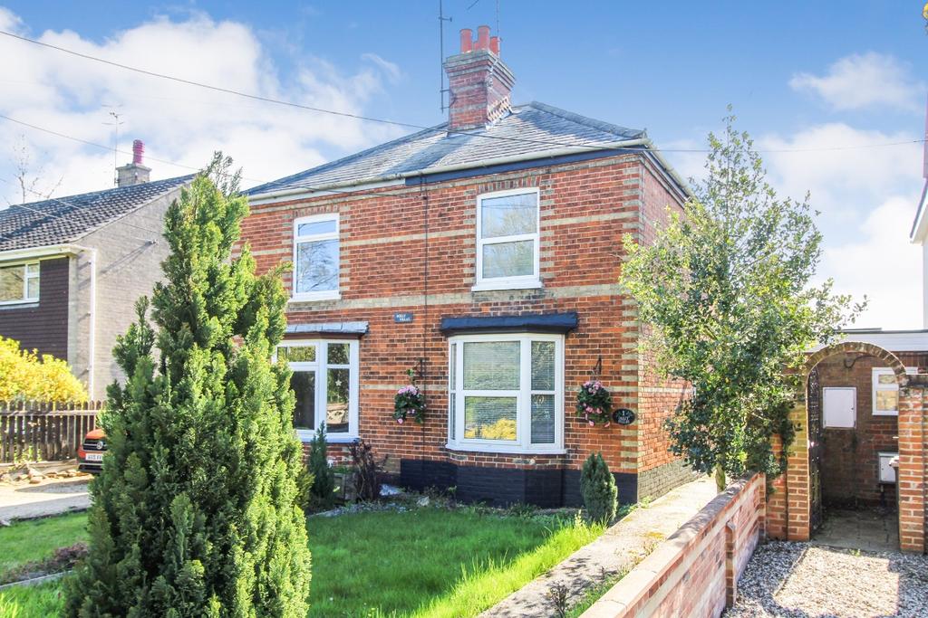 Melton Road, Melton, Woodbridge 3 bed semi-detached house - £350,000