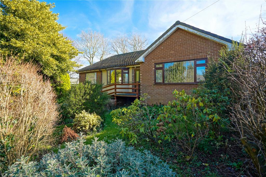 Garden Lane, Ravenfield, Rotherham... 3 bed bungalow for sale - £340,000