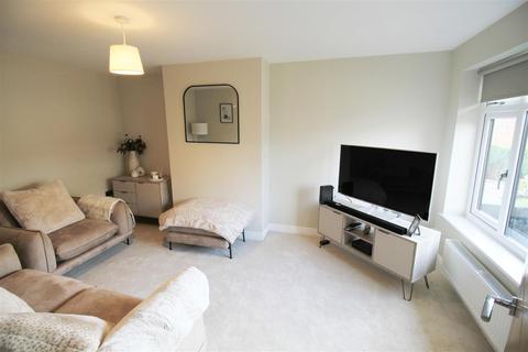 Houses for sale in Gee Cross | OnTheMarket