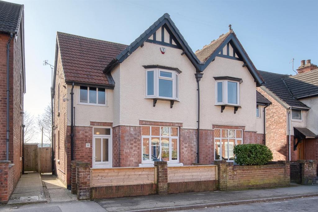 Grange Street, Alfreton DE55 2 bed semi-detached house - £180,000